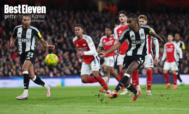 아쉬운 득점… ‘레전드’의 조언, “아스널, 리버풀 왕관 벗기려면 이 선수 영입해!”