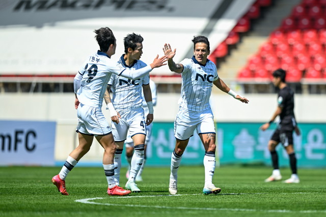 짜릿한 ‘연속 극장승’ 서울 이랜드, 기세 몰아 홈에서 안산전 승리 겨냥