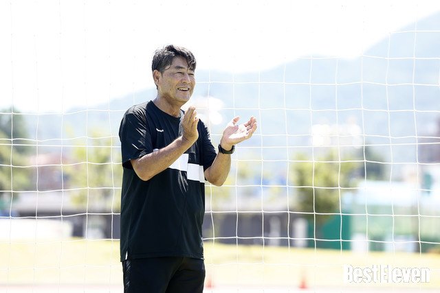 [BE.현장] 11년 만에 영덕에서 만난 스승과 제자… 日 GK 레전드 모리시타와 백성동의 즐거운 회상