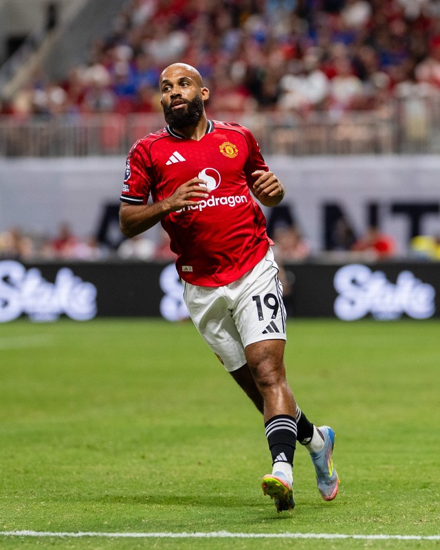 이 선수가 살라급이라고? '빈공 15위' 맨유 내부에서 가장 기대하는 신입 킬러는 바로 음뵈모