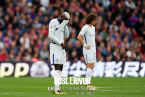 [이주의 EPL-8R] 캄캄한 어둠 속에 있는 ‘더 블루스’