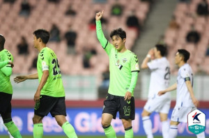 ‘5-0 대승 일등공신‘ 이승기, K리그 9R MVP 선정